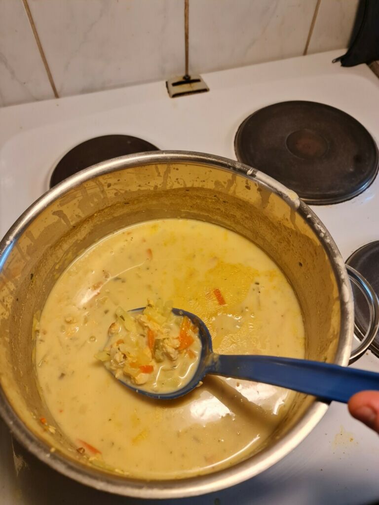 Kermainen kanakeitto - Resepti